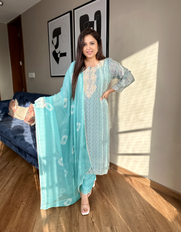 Indian traditional dresses for women in India at Pink Wardrobe Vadodara