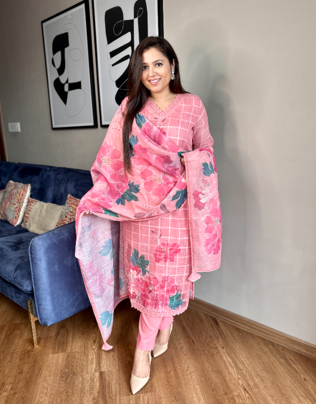 Indian traditional dresses for women in India at Pink Wardrobe Vadodara