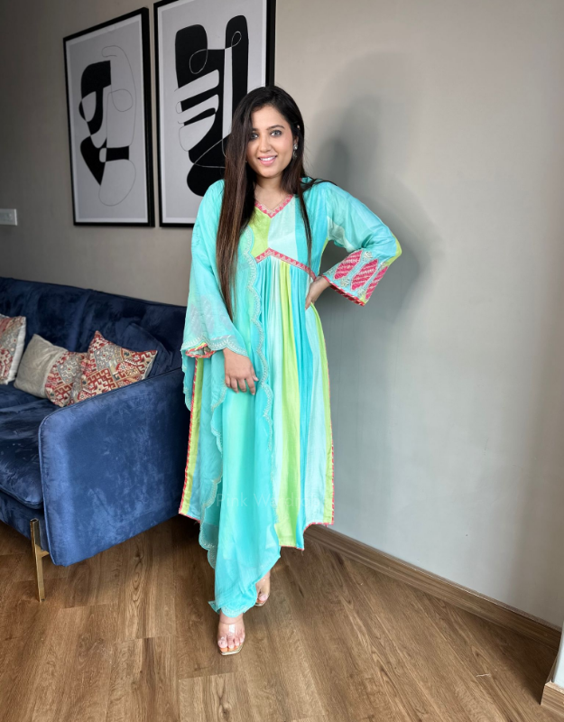 Indian traditional dresses for women in India at Pink Wardrobe Vadodara