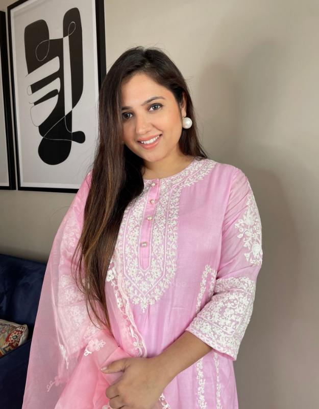 Indian traditional dresses for women in India at Pink Wardrobe Vadodara