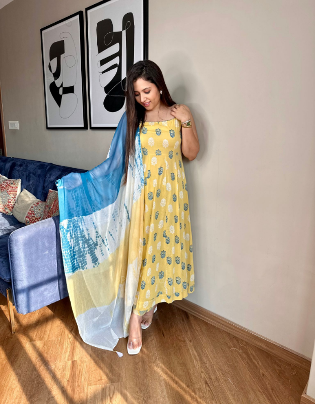 Indian traditional dresses for women in India at Pink Wardrobe Vadodara