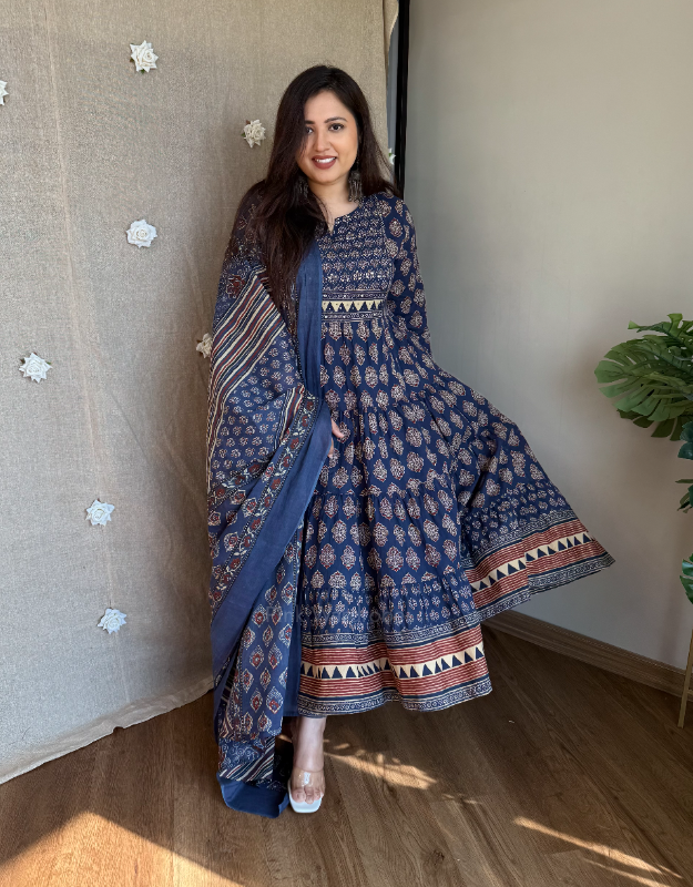 Indian traditional dresses for women in India at Pink Wardrobe Vadodara