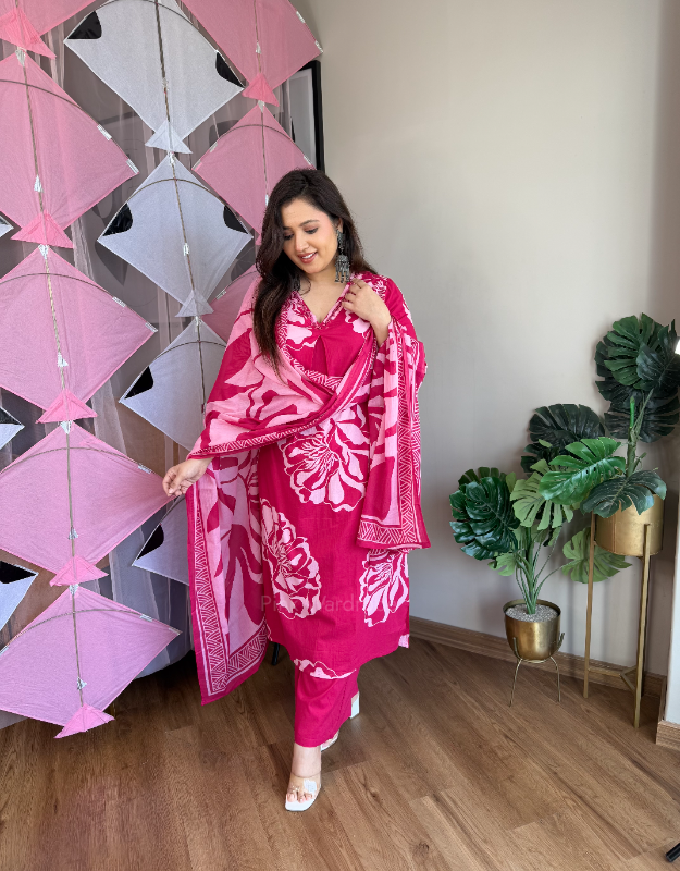 Indian traditional dresses for women in India at Pink Wardrobe Vadodara